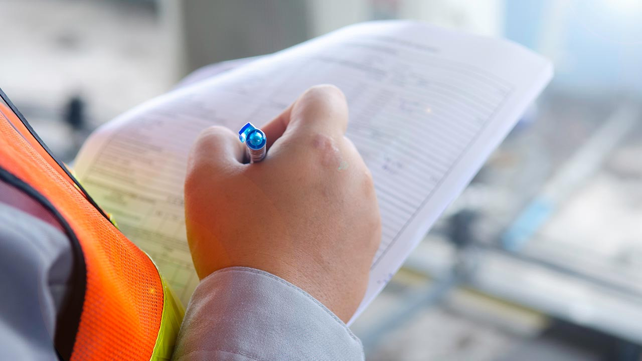 How To Keep Workers Safe at Work: Effective Policies and Procedures ...