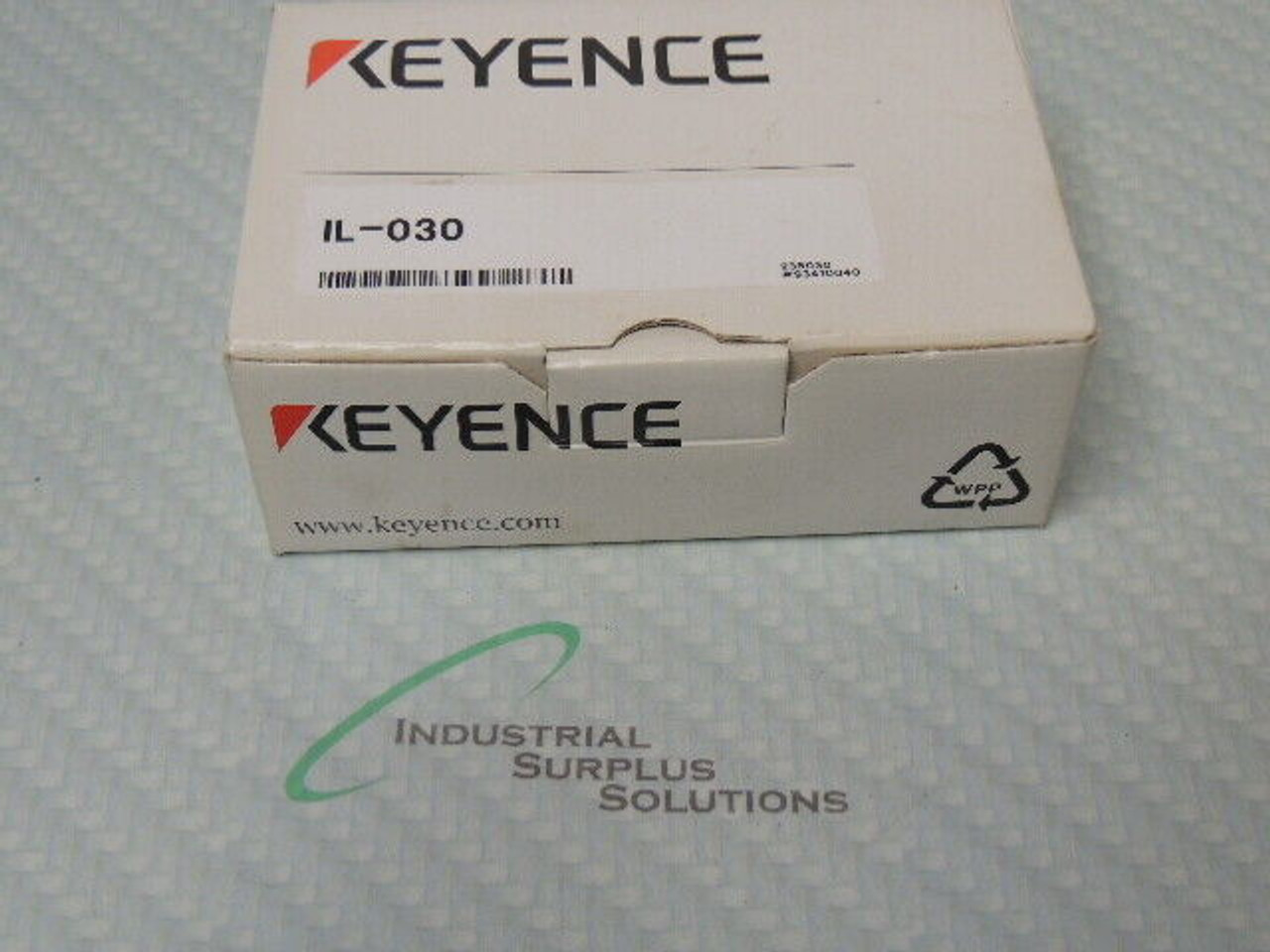 Keyence Il 030 Cmos Multi Function Analog Laser Sensor Head
