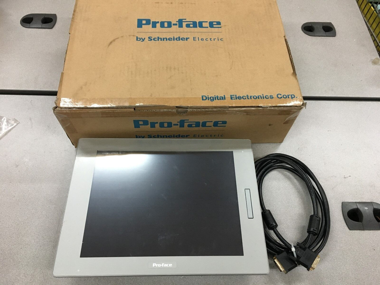Pro-Face Touchscreen Panel Pfxfp5700Tpd - Industrial Lynx