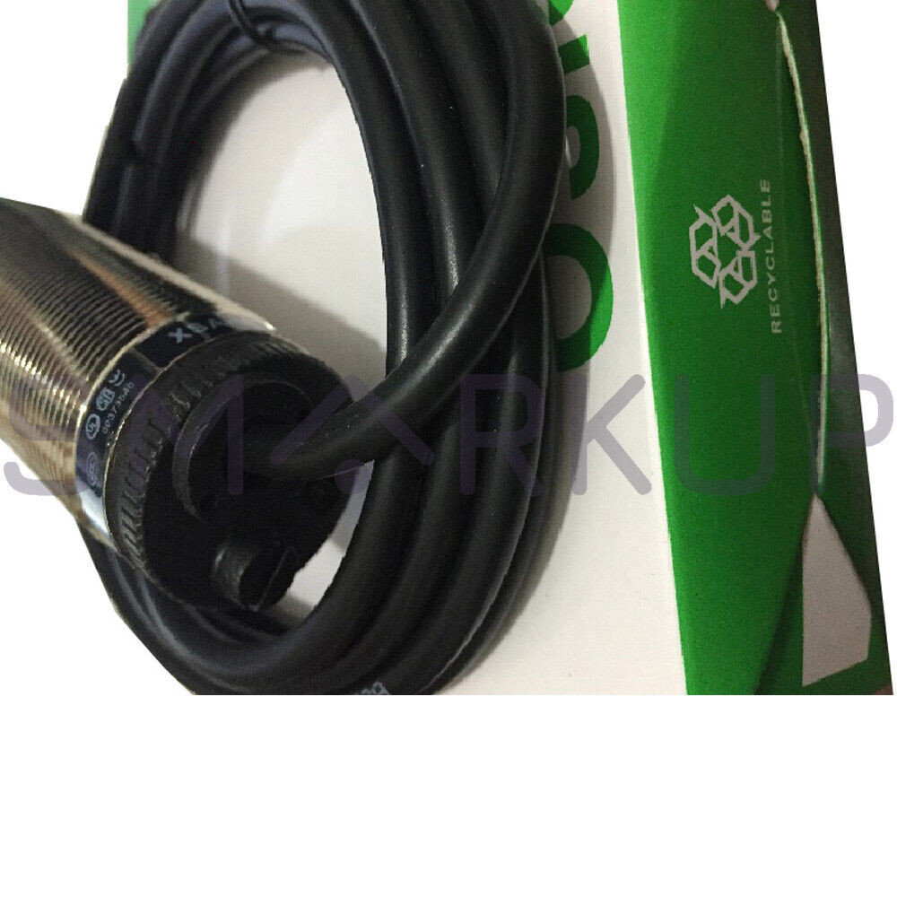 Schneider Xsa-V11801 Inductive Proximity Sensors - Industrial Lynx