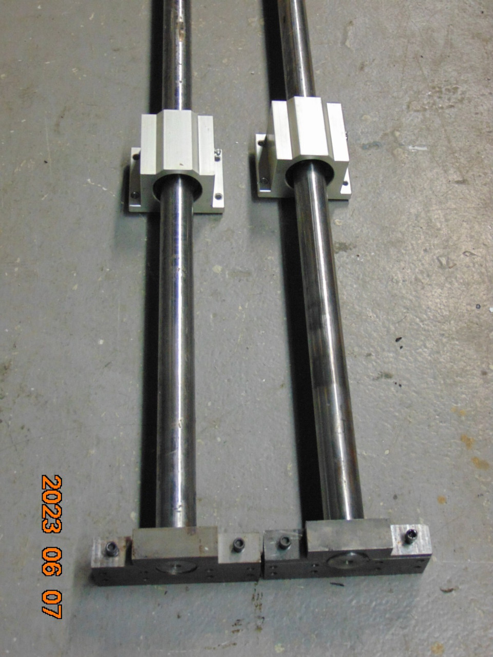 (2) 2" Round Linear Slide Rails 116" Each With (2) Nb Twa 32 Blocks ...