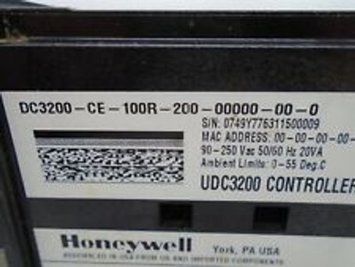 Honeywell Dc3200 Ce 100r 200 00000 00 0 Digital Controller Industrial