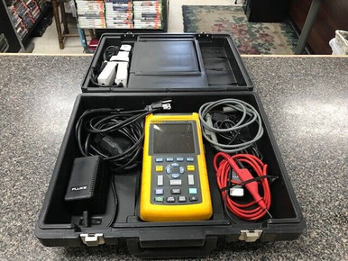 Fluke Model:123 Scopemeter In Hard Case Good Condition Ships ...