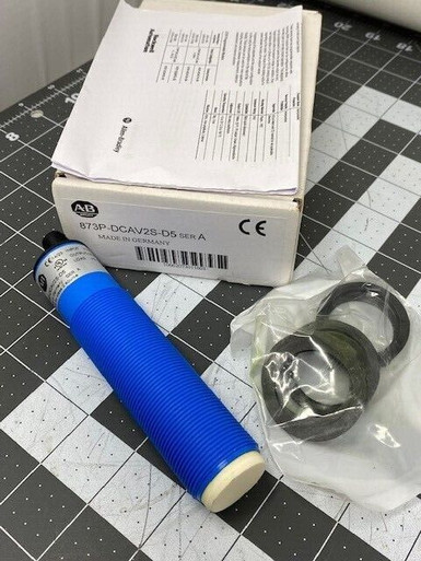 Allen-Bradley 873P-Dcav2S-D5 Ultrasonic Proximity Sensor 19-30Vdc 2 Pnp ...