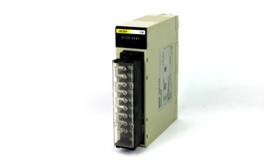 Omron C200H-Oc224 Output Unit 250V Ac, 24V Dc - Industrial Lynx
