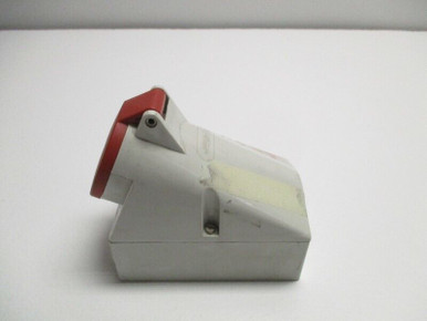 ceeform 734 wall mounting socket outlet - Industrial Lynx