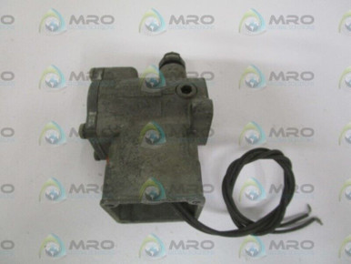 parker k085-9025 air pilot valve - Industrial Lynx