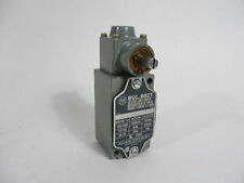 Allen Bradley 802T-Am Oiltight Limit Switch Ser. D 2 Circuit ...