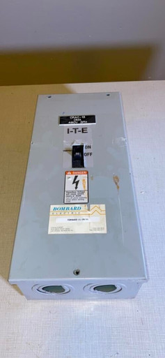 30A Siemens Enclosed Circuit Breaker Disconnect Ed43B030 - Industrial Lynx