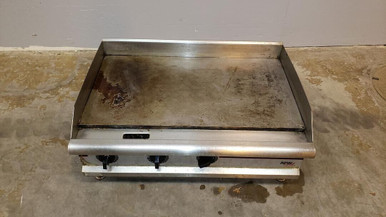 Champion Cook Series Apw Wyoii Flat Top Grill - Industrial Lynx