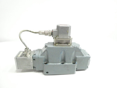 Moog J663-142A J061-113 Hydraulic Servo Valve - Industrial Lynx