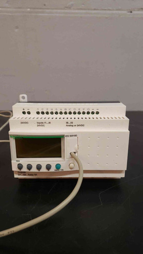 Schneider Electric Sr2 B201Bd Smart Relay - Industrial Lynx