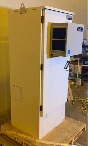 Telecom Electronic Cooling Enclosure Rack Ice Cube Iq1000V - Industrial Lynx