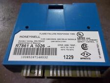 Honeywell R7861 A 1026 Ultraviolet Flame Amplifier - Industrial Lynx