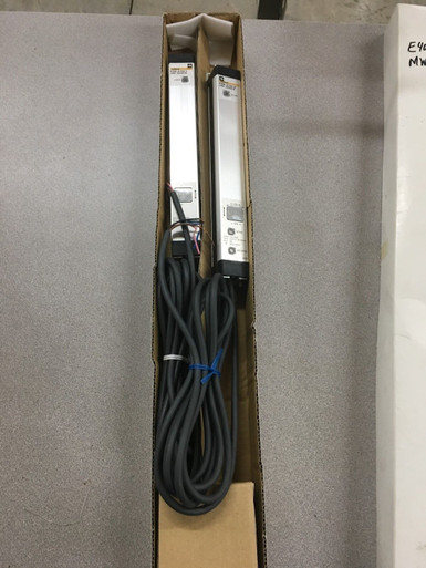 Omron Line Sensor Set F3W-A102-L And F3W-A102-D - Industrial Lynx