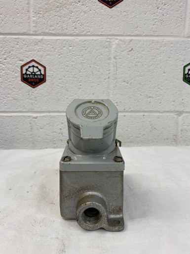 Appleton Electric Products 202314/90 Model B Receptacle Interlocked ...