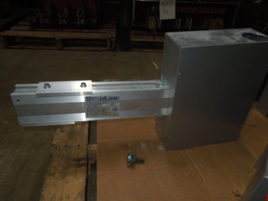 Starline Busway Tap Box Ef225G-4 225A 3Ph 4 Pole 300V - Industrial Lynx
