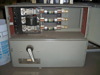 Continental Fqv324 200A 3P 240V Fusible Panelboard Switch - Industrial Lynx