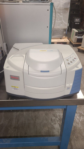 Thermo Scientific Nicolet Iz10 Spectrometer Ftir Smart Itr Sample ...