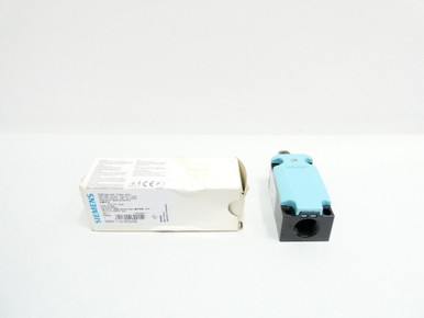 Siemens 3Se5 112-0Cd02 Position Switch 230V-Ac - Industrial Lynx