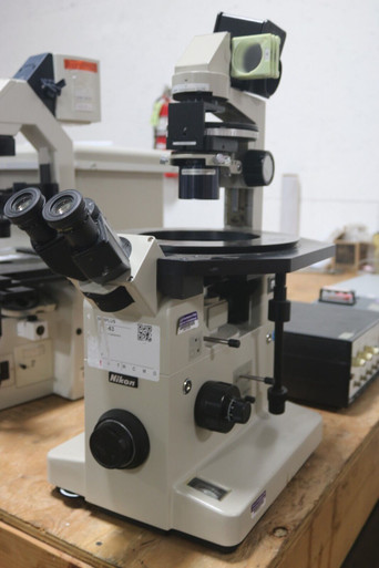 Nikon Diaphot Laboratory Microscope - Industrial Lynx
