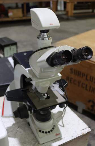 Leica Dm 3000 Led Trinocular Microscope - Industrial Lynx