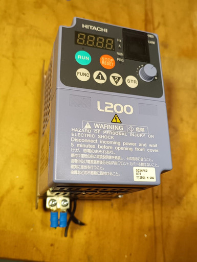 Hitachi Inverter L200-002Nfe2 Frequency Inverter 0.2Kw - Industrial Lynx