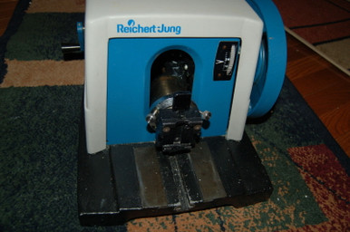 Reichert-Jung Model 820 Histocut Microtome Rotary - Industrial Lynx