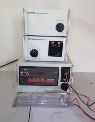 Bio-Rad Gene Pulser, Capacitance Extender, Pulse Controller & Pulsing ...