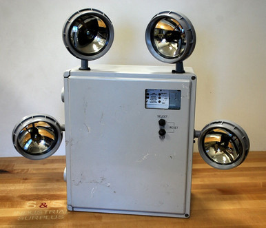 Chloride Systems Mtn125Zt4Adtd 125 Watt 4 Bulb Emergency Lighting ...