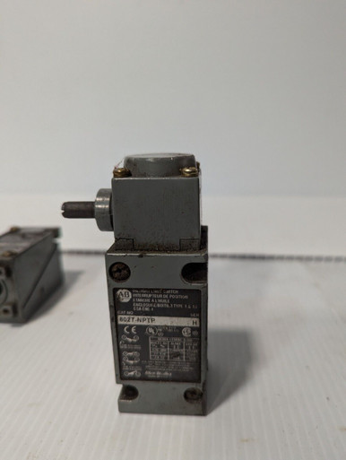 Allen-Bradley 802T-Nptp Metal Plug-In Oiltight Limit Switch ...