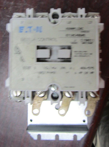Eaton 500 Vac Contactor 110 Vac Coil 10 Hp A200M1Cac - Industrial Lynx