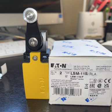 Eaton/Moeller Metal Limit Switch. Lsm-11-S/Rla. Roller - Industrial Lynx