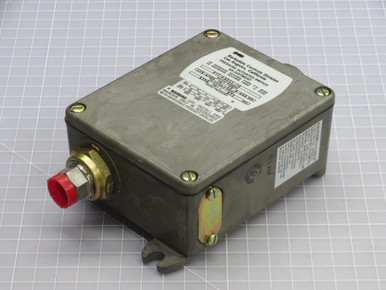Barksdale B1T-B65Ss-P4 Bourdon Tube Switch - Industrial Lynx