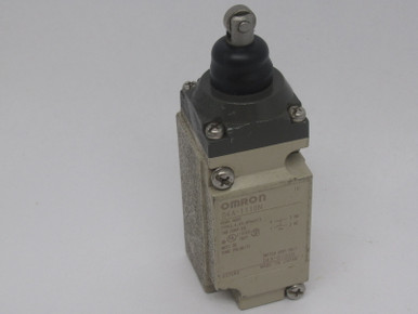 Omron D4A-1110N Limit Switch 1/2-14 Npt 10A - Industrial Lynx