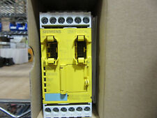 Siemens 3Uf7320-1Au00-0 Simocode Pro Safety Relay - Industrial Lynx