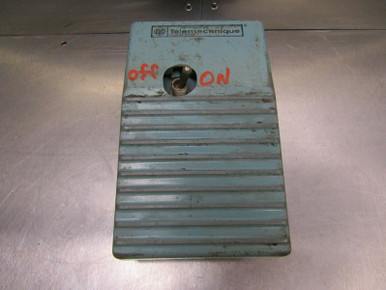 Telemecanique Xpe-M110 Foot Switch Xpe-M With On/Off Switch ...