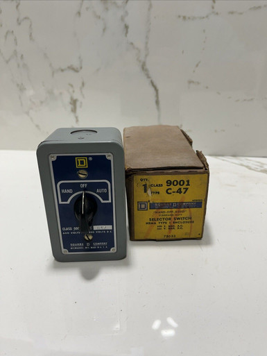 Square D Class 9001 Type C47 Enclosed Selector Switch - Industrial Lynx
