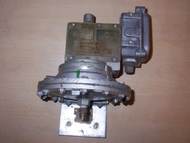 Sirco Diaphragm Switch With Honeywell 2Ex211Bn2 Explosion Proof Switch ...