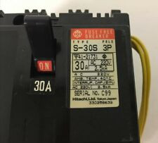 Hitachi S-30S 3P Fuse Free Breaker 30 Amp 220Vac Auxiliary Switch ...