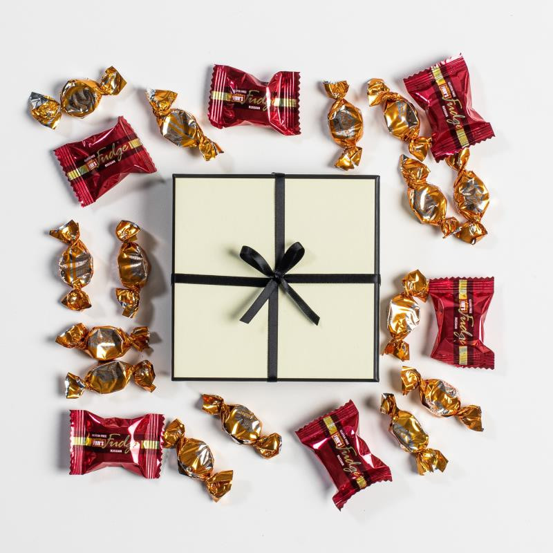 FUDGE GIFT BOX - Qizzle
