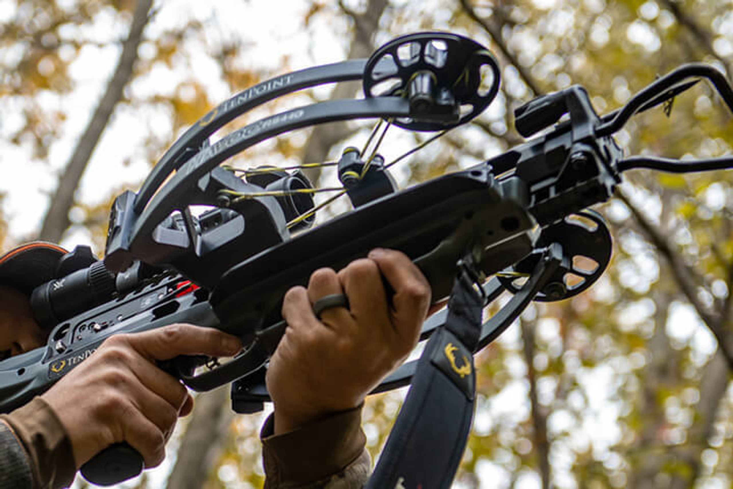 America's Best Bowstrings | Compound, Crossbow and Traditional Bow Strings