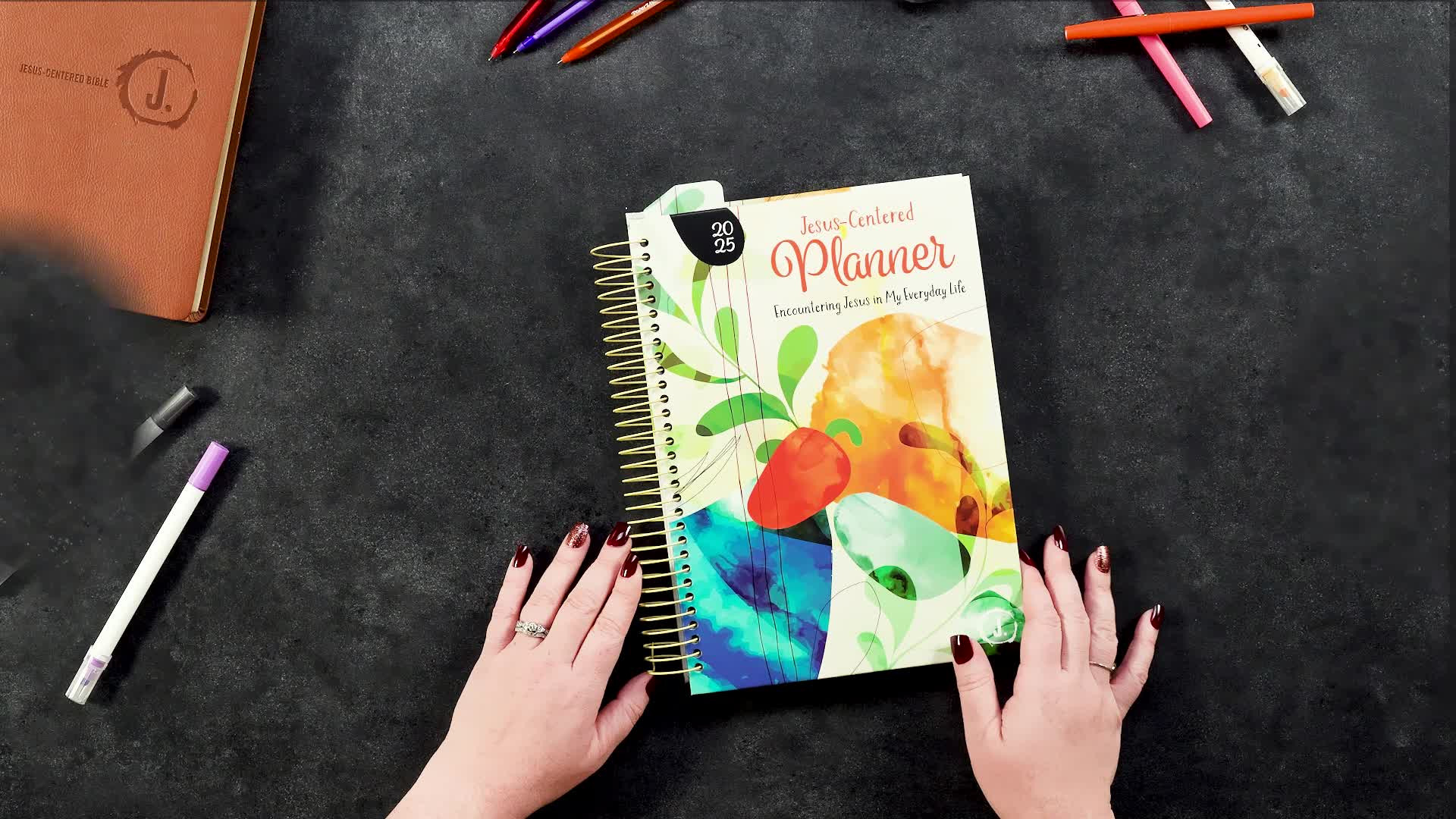 Jesus-Centered Christian Planner 2025: Encountering Jesus in My ...
