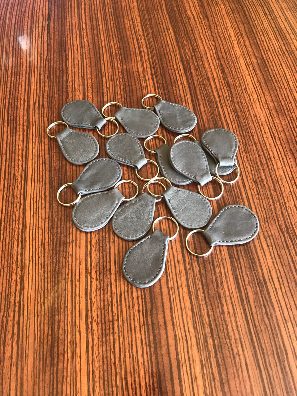 Rustic Leather Keychain Holder, Trendy Rustic Accessories - Fgalaze ...