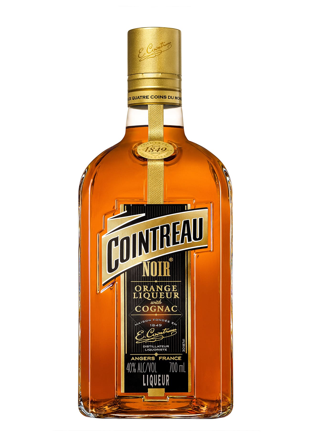 Cointreau Noir 700ml | Matsuya Ginza