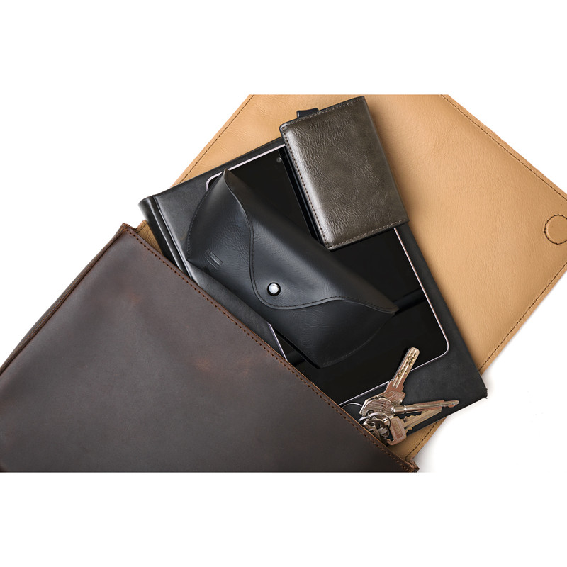 Magnetic Fold Over Clutch