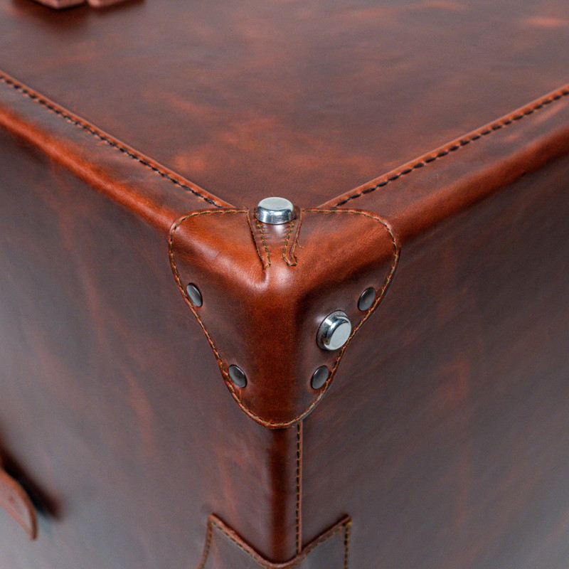 Small Trunk | Grandfather Collection | Saddleback