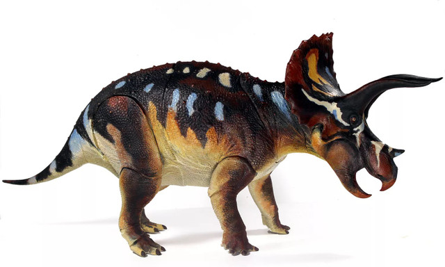Stegosaurus by Sideshow (2015 Version) - Dan's Dinosaurs