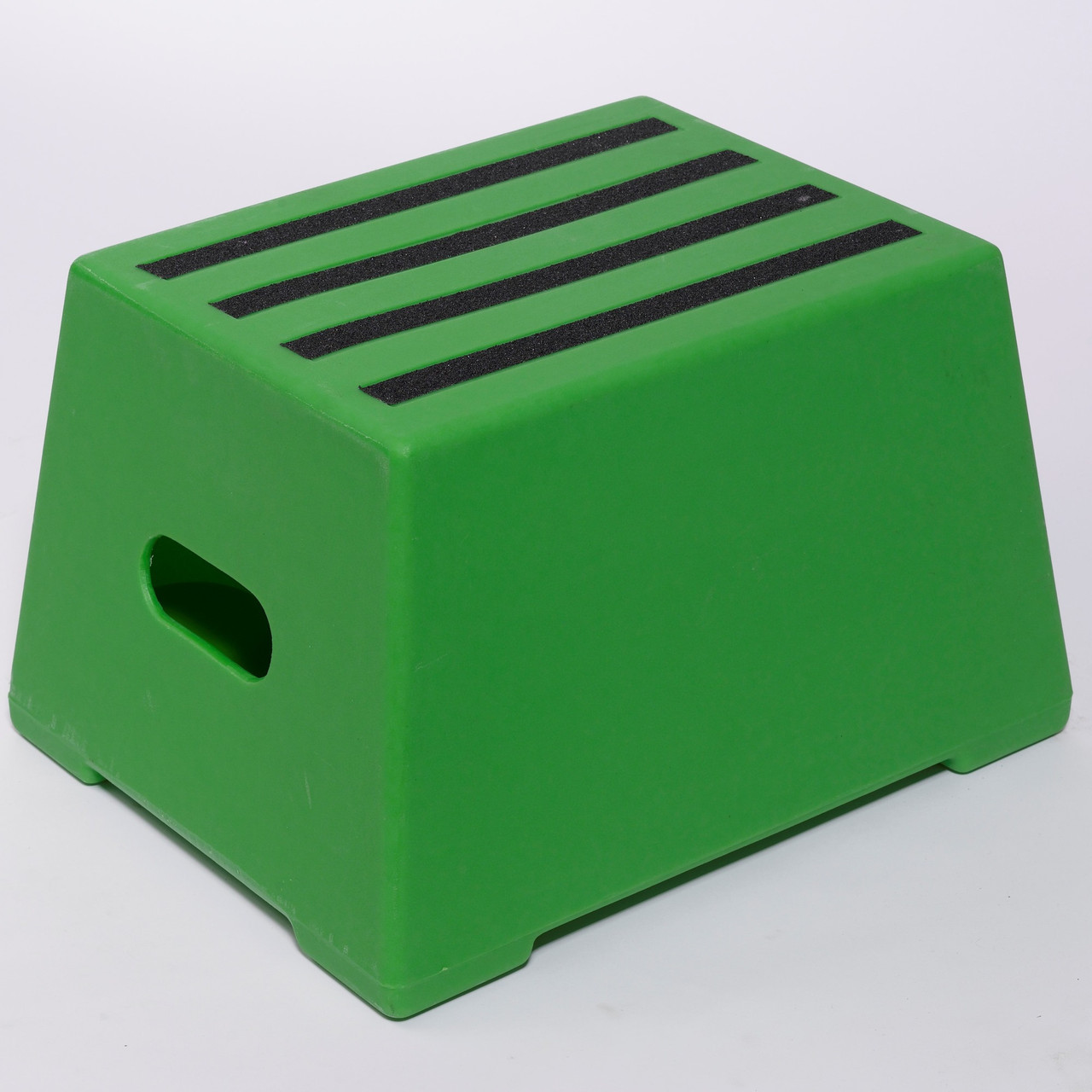 1 Tread Heavy Duty Plastic Safety Step | Roadware