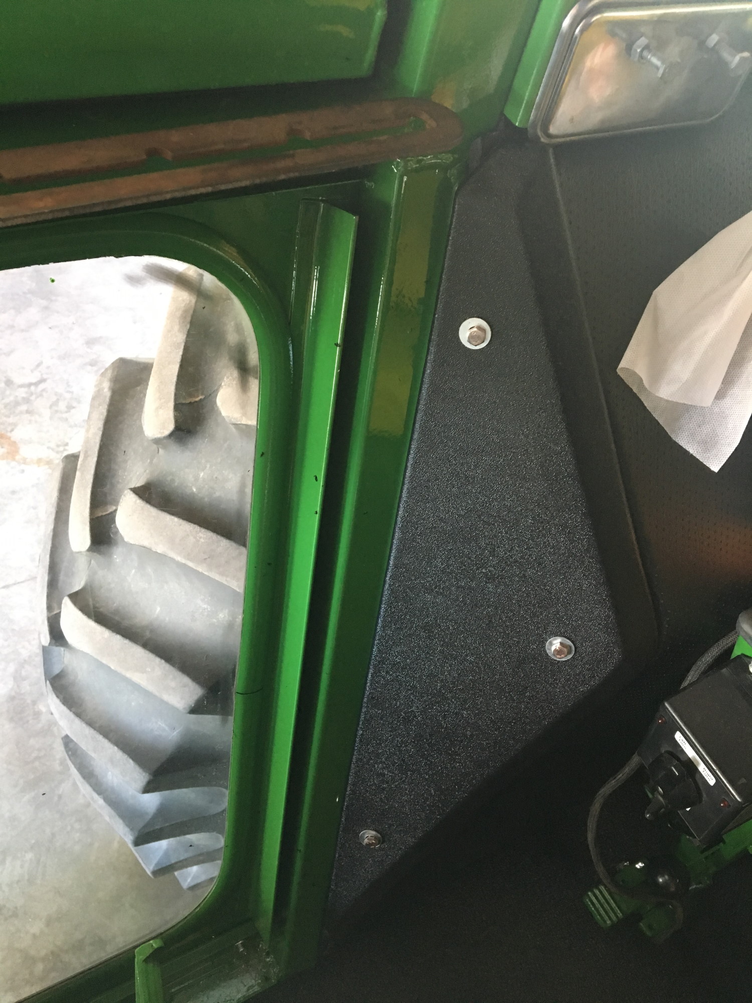 JD 6030 FENDER FRONT/COWL PANEL KIT - Fehr Cab Interiors Co.